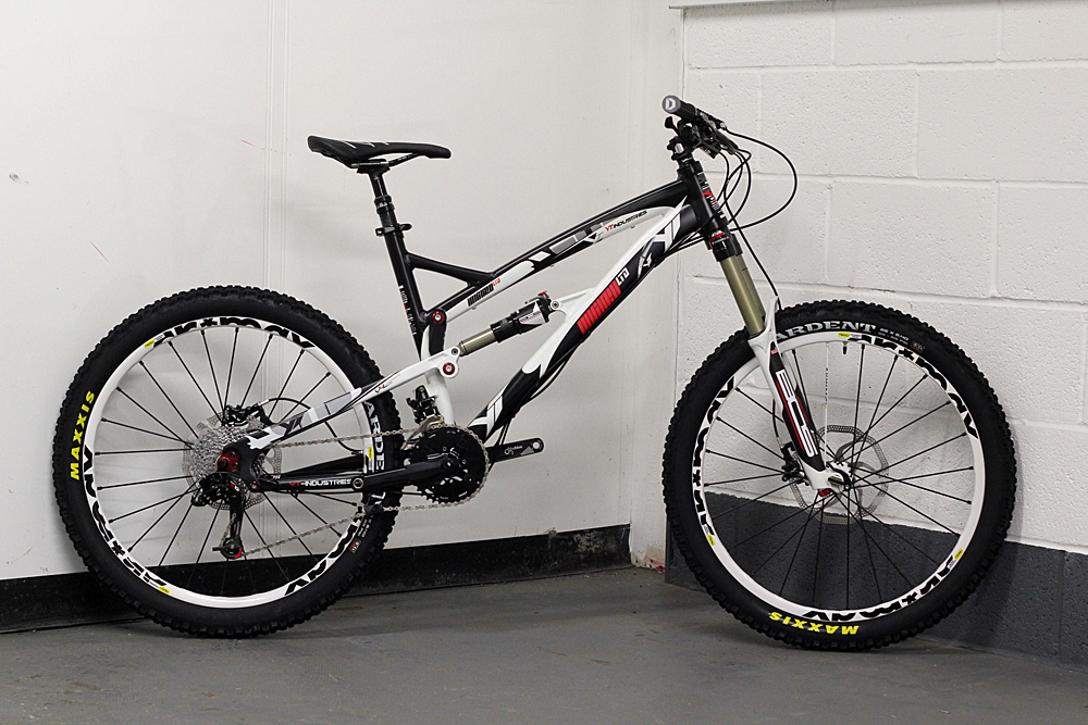 The once over: YT Industries Wicked 160 LTD