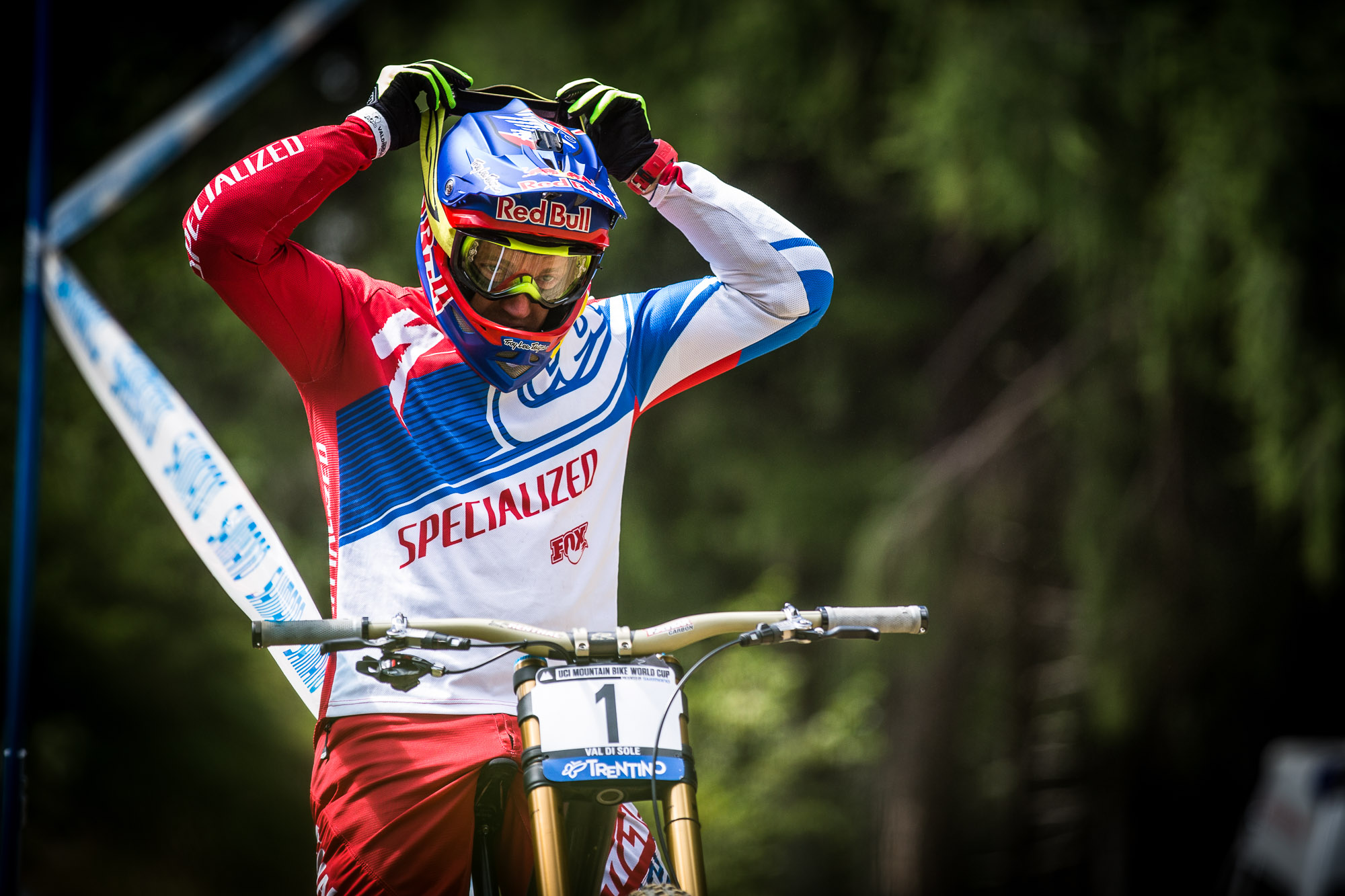Aaron Gwin Vs. the World Championships